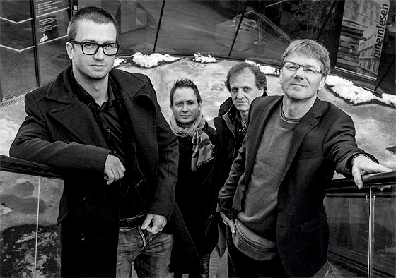 Finely Tuned - dachbodenTheater